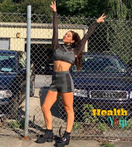 Kira Kosarin Workout Routine And Diet Plan - Health Yogi