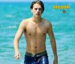 Cole Sprouse Workout Routine And Diet Plan - Health Yogi